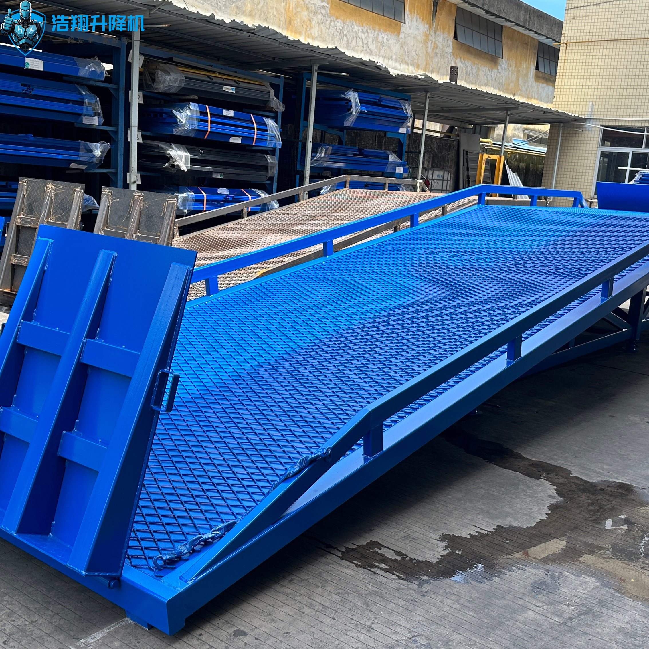 10T-10M Regular Blue Portable Manual Dock Ramp For Forklifts Loading ...